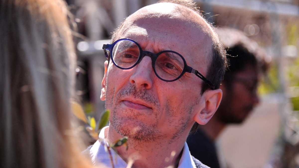 "Quelle indécence" : Fabrice Di Vizio fait un parallèle avec Klaus ...
