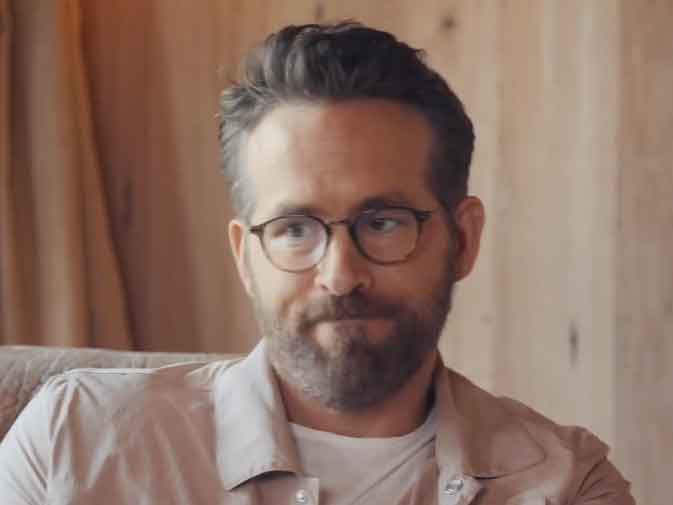 Ryan Reynolds lutte contre le cancer du colon : pour encourager les ...