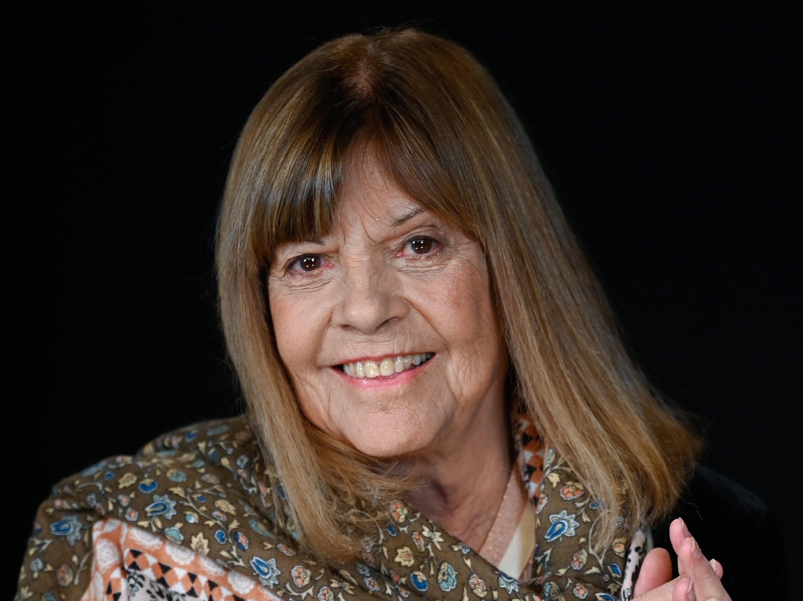 "Il est toujours près de moi" : Chantal Goya se confie sur son regret ...