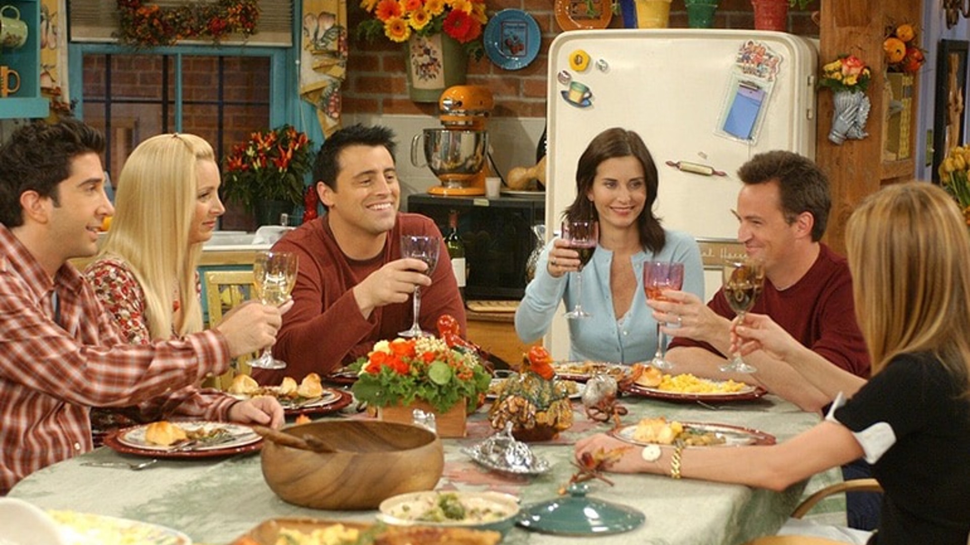 "Cela semble encore inconcevable" : Les showrunners de Friends rendent ...