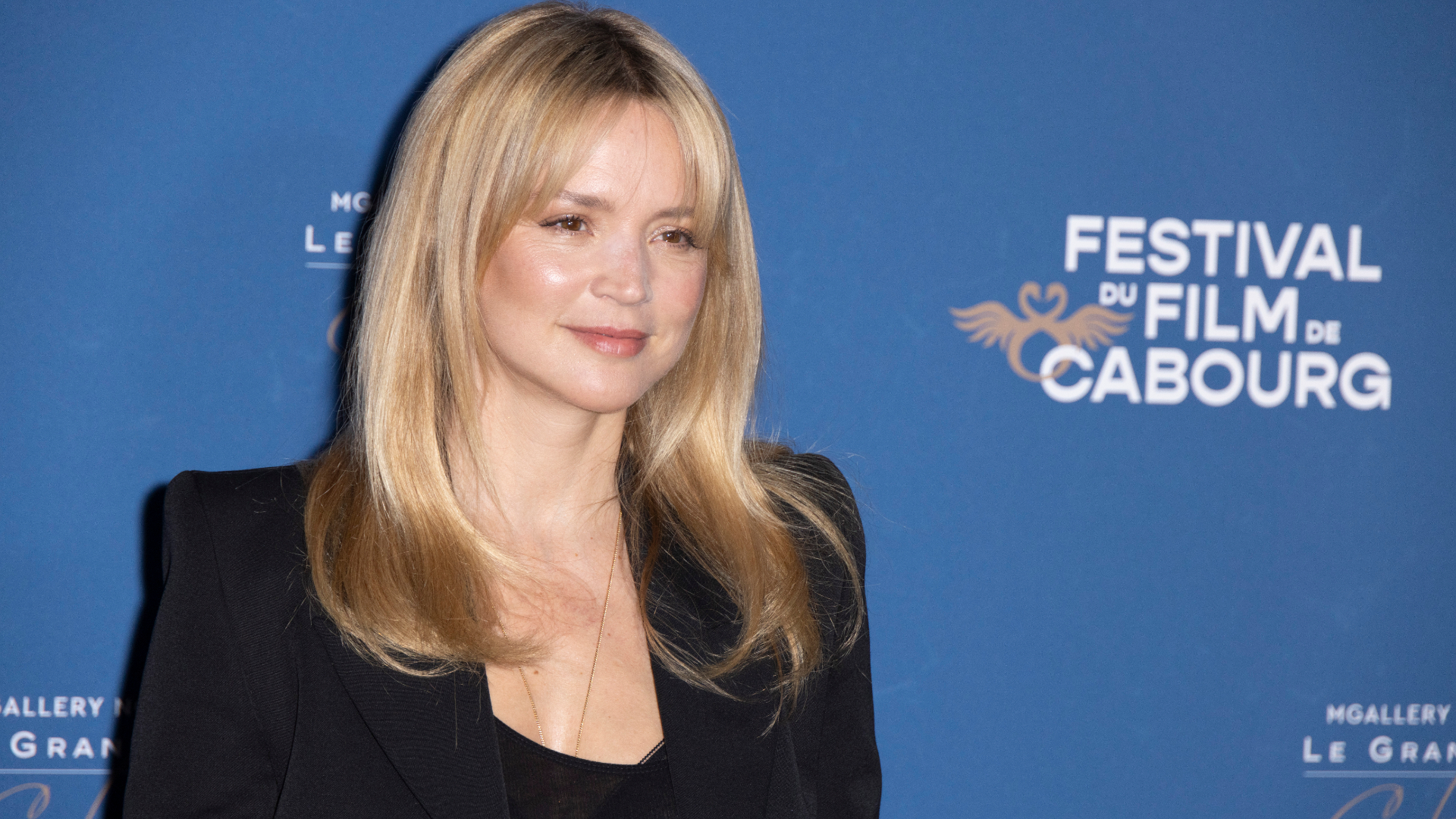 Virginie Efira révèle pourquoi il lui a fallu plusieurs années pour ...