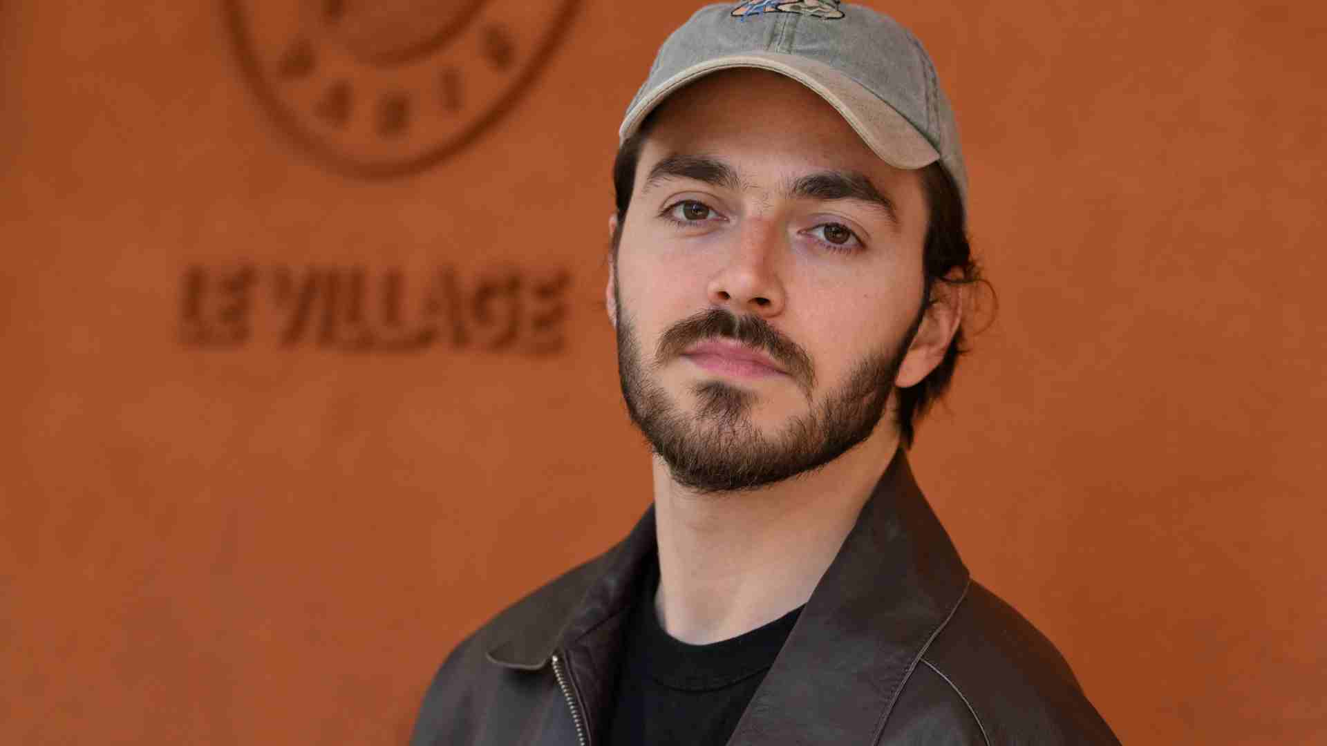 Panayotis Pascot bientôt papa ? "Il faut y réfléchir maintenant" - Télé ...