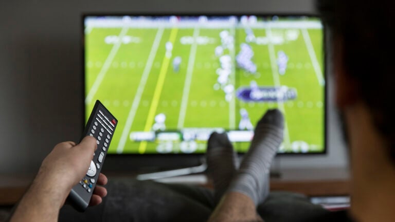 Sur quelles chaînes regarder tous les championnats de foot de la saison ...