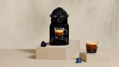 L’iconique machine à café De’Longhi Nespresso Inissia est à moins de 80 ...